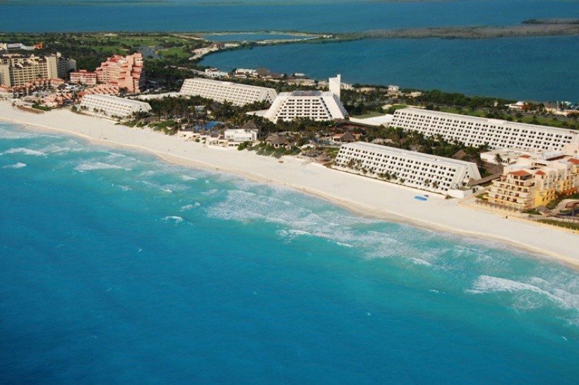 Hotel The Pyramid at Grand Oasis Cancún, Mexiko Cancún - 42 020 Kč Invia