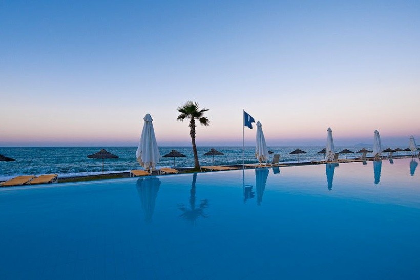 Hotel Grand Bay Beach Resort, Řecko Kréta - 12 997 Kč Invia