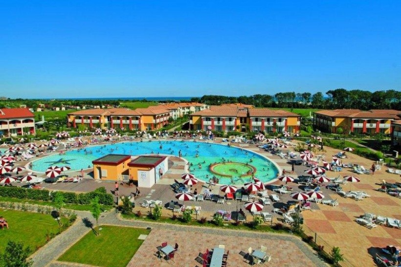 Hotel Villaggio Ai Pini (Caorle/Lido Altanea), Itálie Veneto (Benátská ...